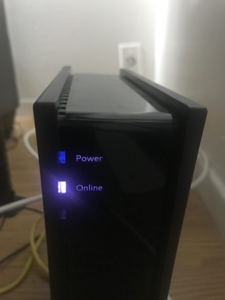 Spectrum Modem White Light : Troubleshooting the Persistent Glowing ...